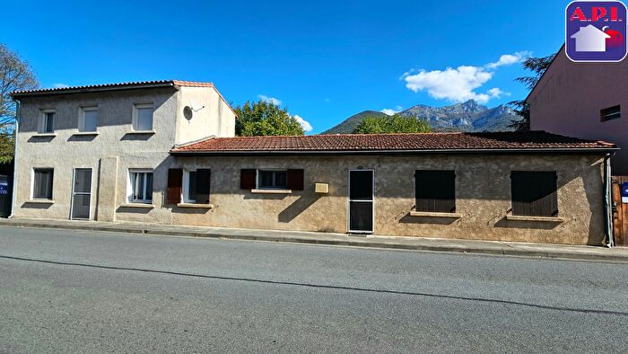 Maison à vendre - Cierp-Gaud - 5 pièces - 3 chambres