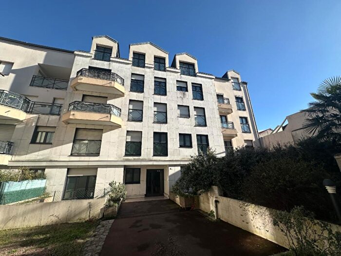 Appartement à vendre - Antony, Croix de Berny - 1 pièce
