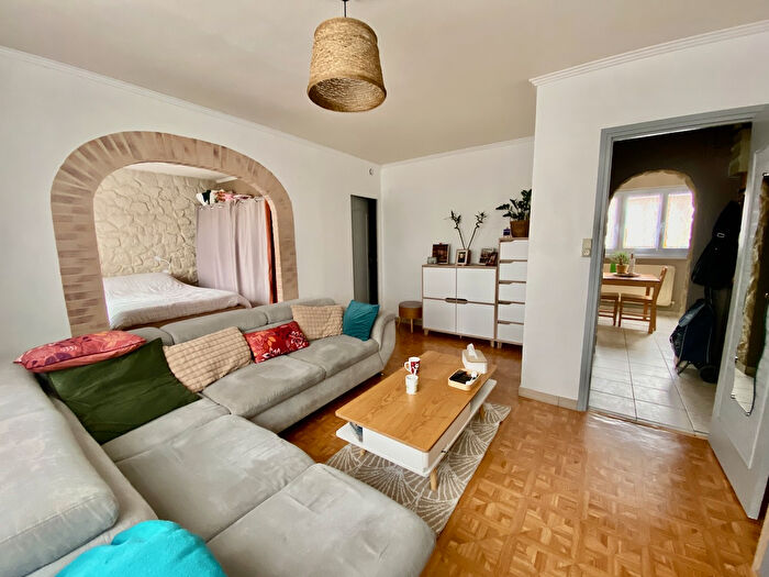 Appartement à vendre - Maubeuge, Centre-ville - 6 pièces - 2 chambres