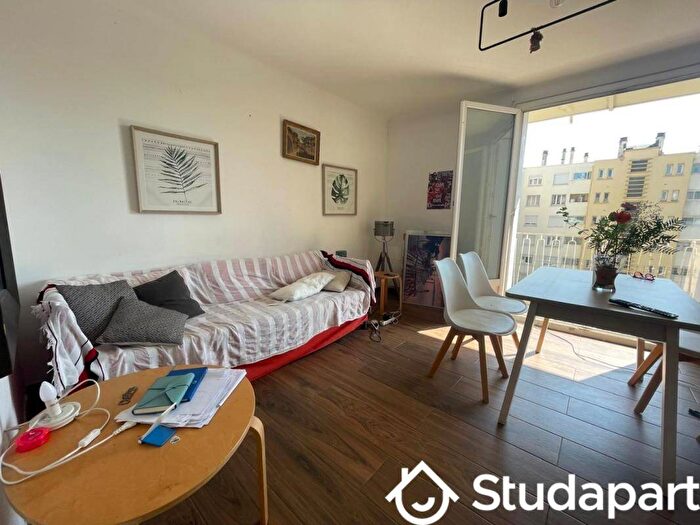 Appartement à louer - Saint Martin, Montpellier - 1 pièce - 2 chambres