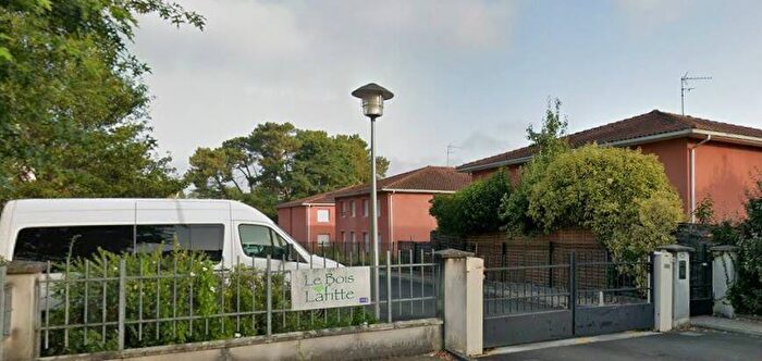 Appartement à louer - Plume la Poule-Pacaris, Talence - 2 pièces - 1 chambre