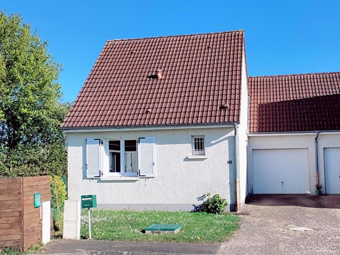 Moliens : Maison 2 pièces à vendre