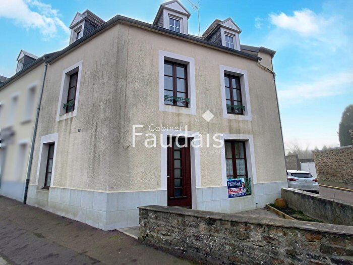 Maison à vendre - Saint-Symphorien-le-Valois - 4 pièces - 3 chambres
