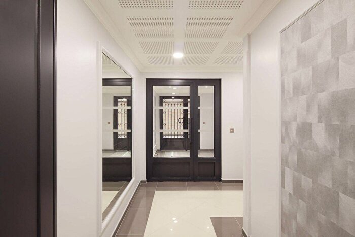 Appartement à louer - Domaine dArmainvilliers, Ozoir-la-Ferrière - 3 pièces - 2 chambres