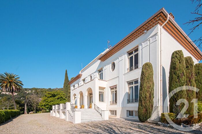 Maison à vendre - Grasse, Magagnosc, Saint-Mathieu - 12 pièces - 7 chambres