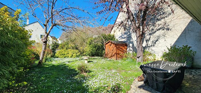 Maison à vendre - Breuillet - 6 pièces - 4 chambres