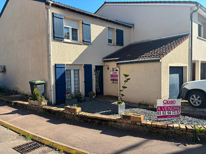 Maison à vendre - Hettange-Grande - 5 pièces - 3 chambres