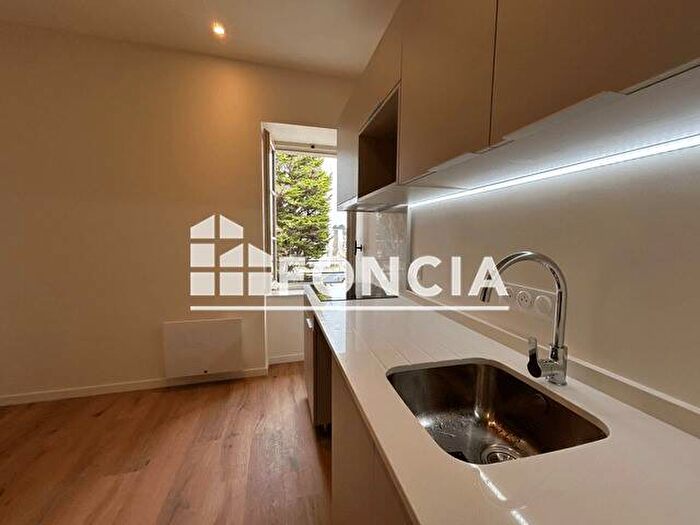 Appartement à louer - Centre Ville Historique, Auray - 3 pièces - 2 chambres