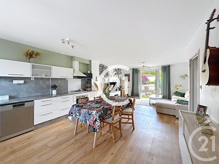 Maison à vendre - Cognac, Crouin - 5 pièces - 3 chambres