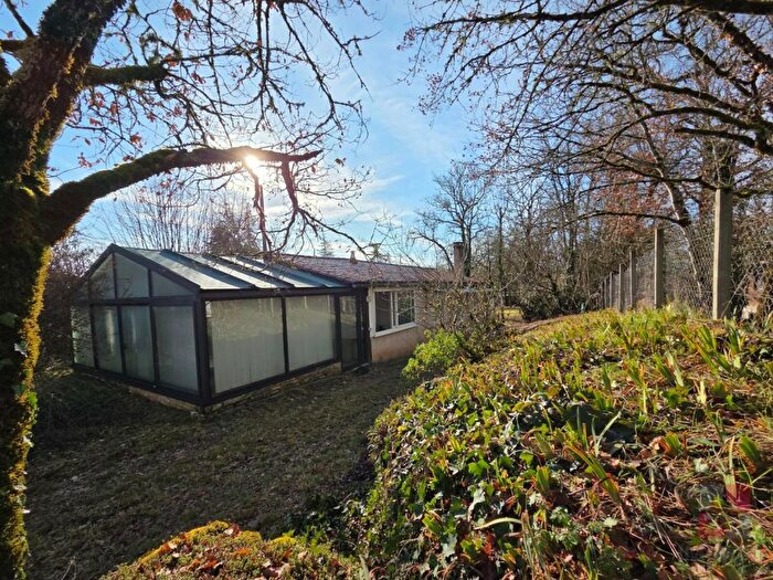 Maison à vendre - Montgesty - 5 pièces - 2 chambres