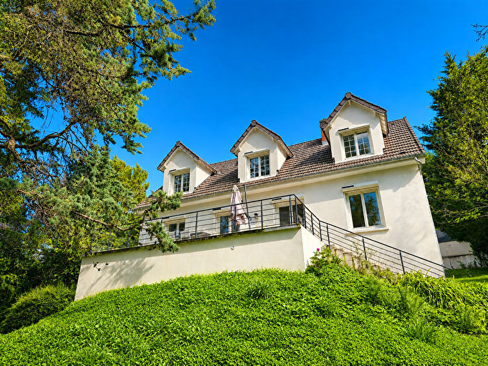 Marly-le-Roi : Maison 6 pièces à louer