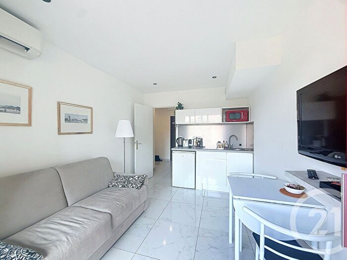 Appartement 1 pièce à Cannes, Bocca Sud, à louer