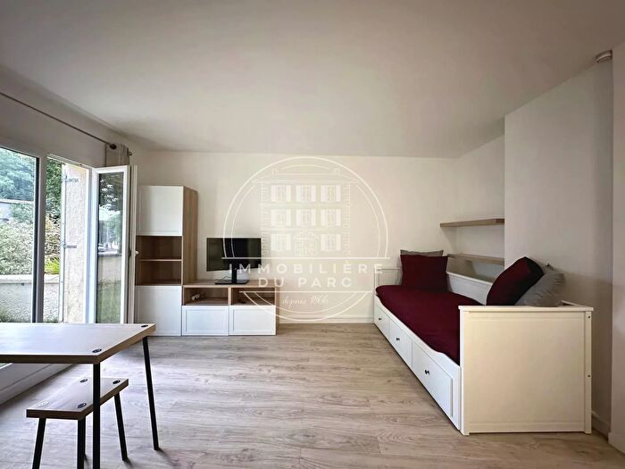 Appartement 1 pièce à Poissy, Les Capucines, à louer