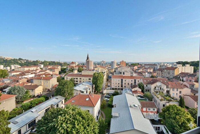 Appartement 3 pièces à Centre Nord, Oullins-Pierre-Bénite, à louer