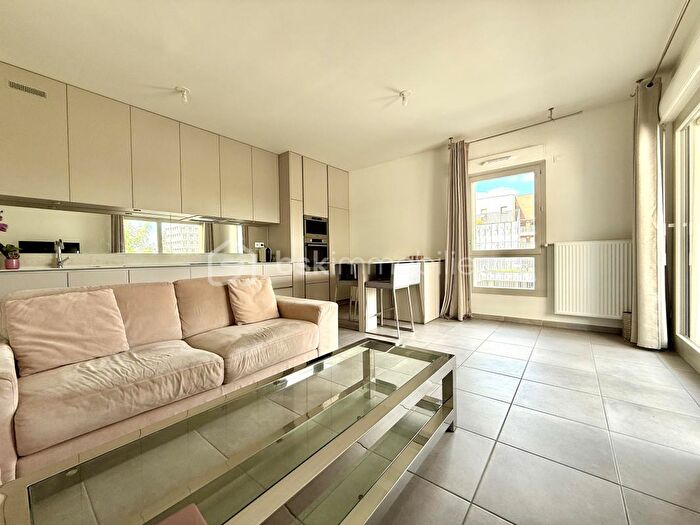Villeurbanne, Buers - Appartement 3 pièces à vendre