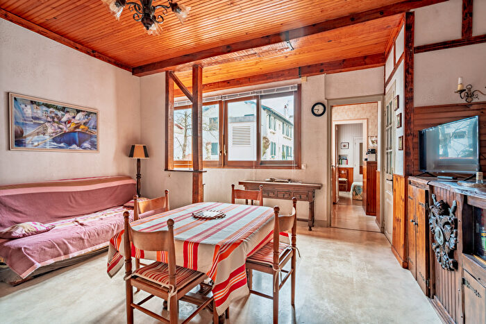 Appartement à vendre - Saint-Jean-de-Luz, Centre-ville - 3 pièces - 2 chambres