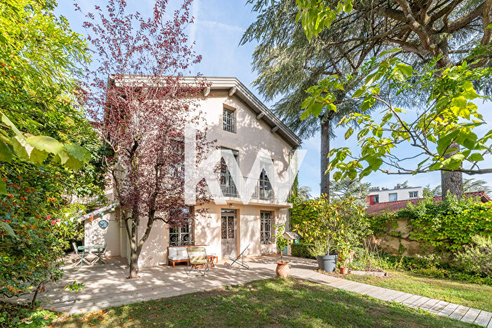 Saint-Étienne, Solaure, Croix de l'Orme, Le Mont, La Jomayère : Maison 6 pièces à vendre