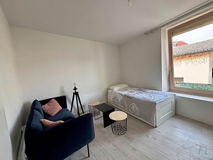 Appartement à louer - Sainte-Colombe - 1 pièce