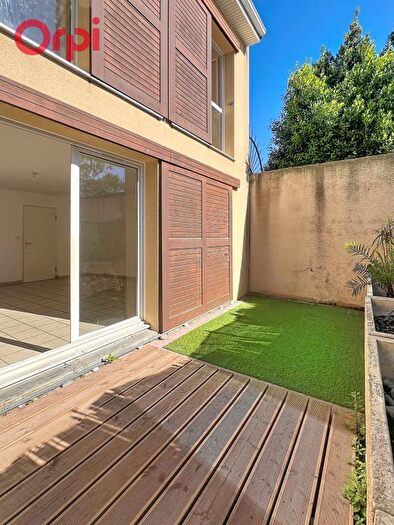 Maison 4 pièces à Pia, à vendre