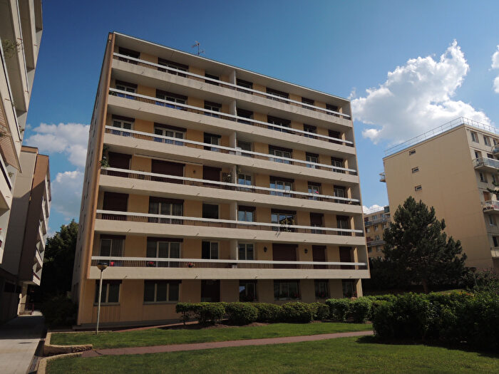 Appartement 3 pièces à vendre à Poissy, Centre-ville
