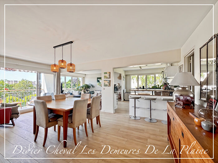 Appartement à vendre - Noisy-le-Roi - 8 pièces - 6 chambres