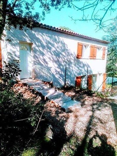 Maison à louer - Saint-Maximin-la-Sainte-Baume - 6 pièces - 3 chambres