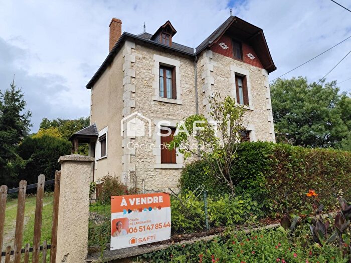 Maison à vendre - Ruffec - 5 pièces - 3 chambres