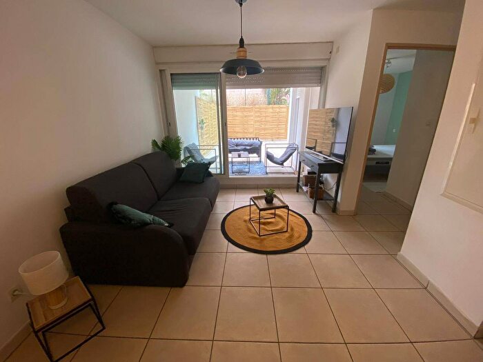 Saint-Denis : Appartement 2 pièces à louer