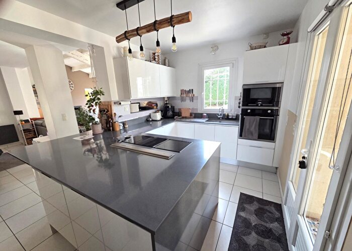 Maison à vendre - Mirabeau - 6 pièces - 5 chambres