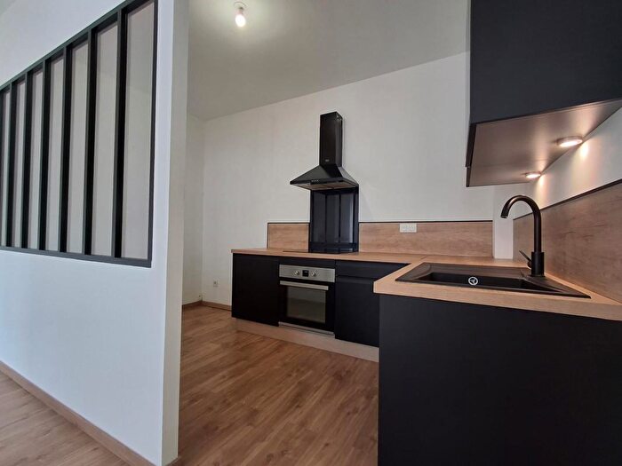 Appartement à louer - Marseille e , Cours julien, Notre-Dame-des-Monts - 2 pièces - 1 chambre