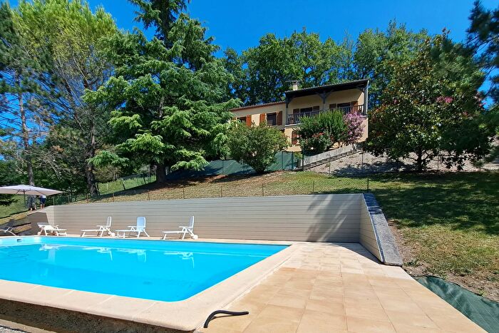Maison à vendre - Penne-dAgenais - 7 pièces - 4 chambres