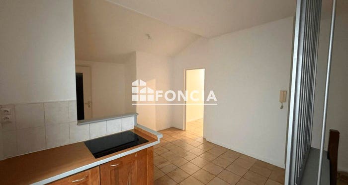 Sainte Catherine, Villeneuve-sur-Lot : Appartement 2 pièces à louer