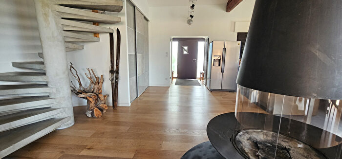 Maison 11 pièces à Saint-Apollinaire, à vendre