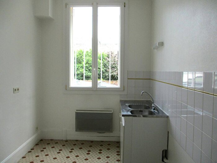 Appartement à louer - Centre Ville, Reims - 1 pièce