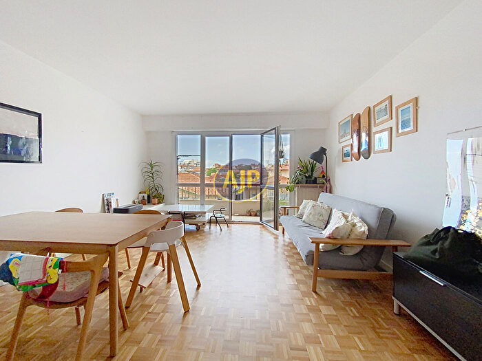 Biarritz, Saint-Charles, Phare, Larochefoucauld : Appartement 3 pièces à vendre