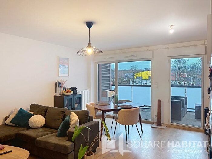 Appartement à louer - Cesson-Sévigné, Centre-ville, La Hublais, Beausoleil - 3 pièces - 2 chambres