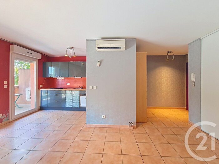 Appartement 2 pièces à Saint-Martin-de-Crau, à vendre