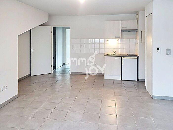 Appartement à louer - Les Sables, Launaguet - 2 pièces - 1 chambre