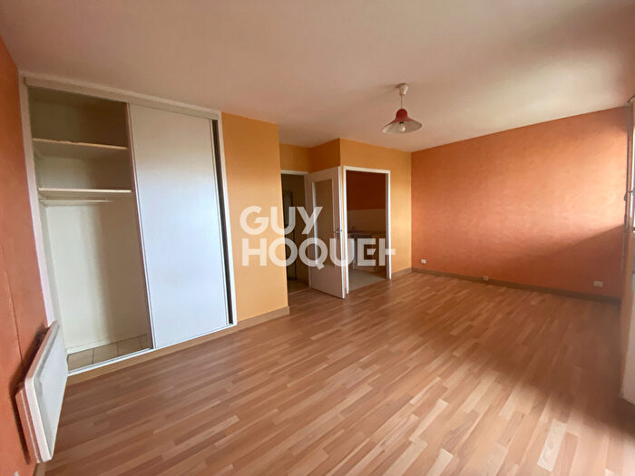 Fontenay-le-Comte, Chamiraud, Grissais, Le Gros Noyer : Appartement 1 pièce à louer