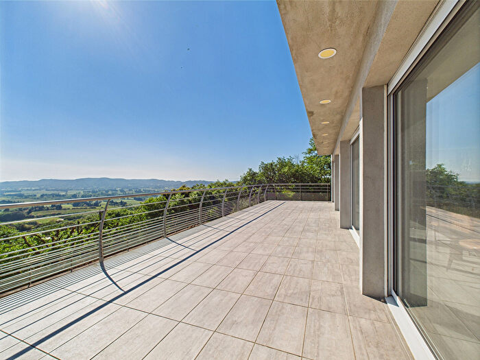 Maison à vendre - Rochefort-du-Gard - 5 pièces - 4 chambres