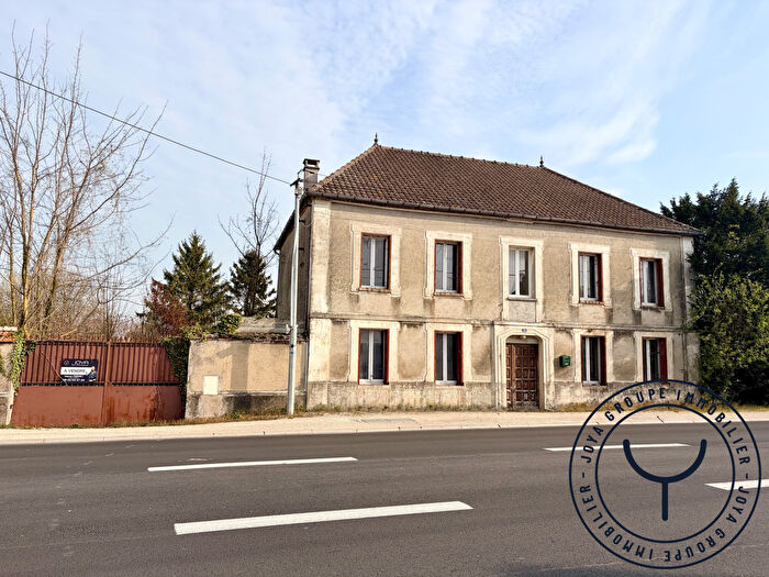 Maison 8 pièces à vendre à Maizières-la-Grande-Paroisse