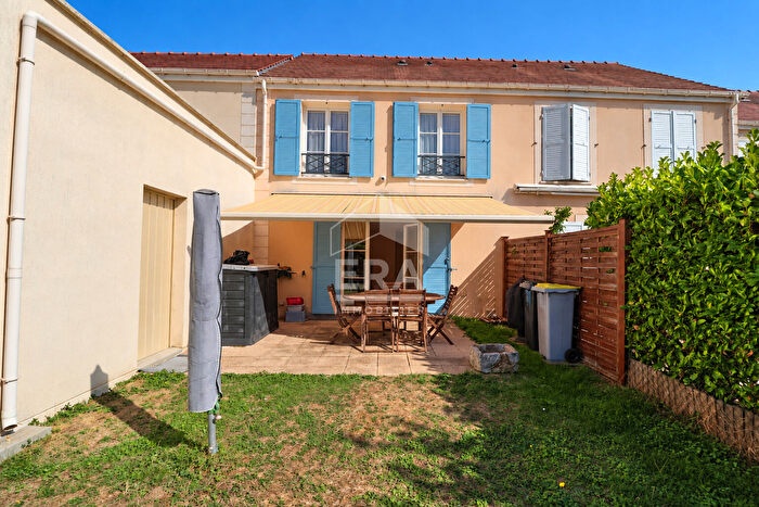 Melun, Saint-Liesne : Maison 5 pièces à vendre