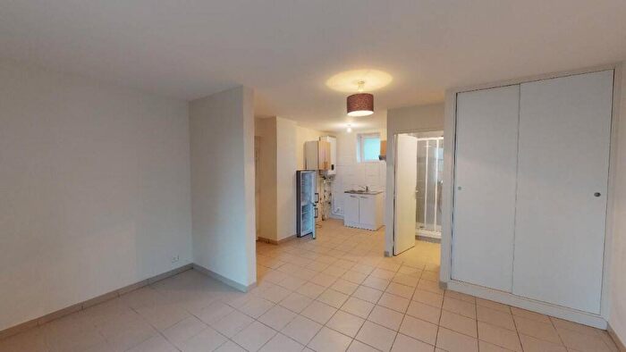 Appartement 1 pièce à Les Orgemonts, Mantes-la-Ville, à louer