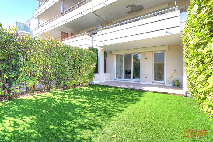 Cannes, Petit Juas : Appartement 2 pièces à louer