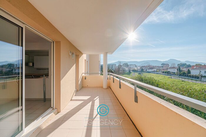 Appartement à vendre - Marseille e , Mazargues - 3 pièces - 2 chambres