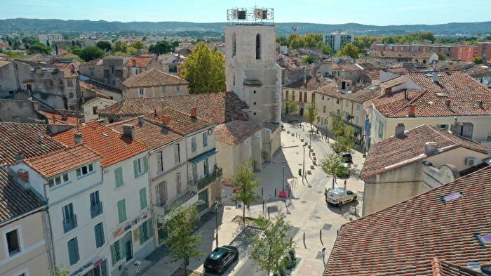 Appartement à louer - Sainte Anne-La Tapie-Le Moulin dAval, Marignane - 2 pièces - 1 chambre