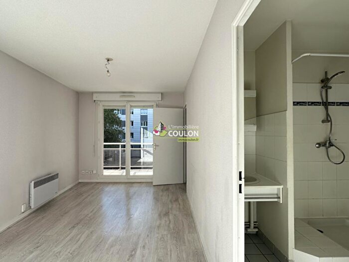 Clermont-Ferrand, Vallières, Sallins, Poncillon : Appartement 2 pièces à louer