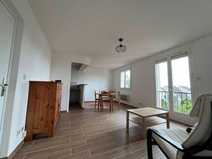 Charles Floquet-Jacques Demolin, Le Blanc-Mesnil : Appartement 2 pièces à louer