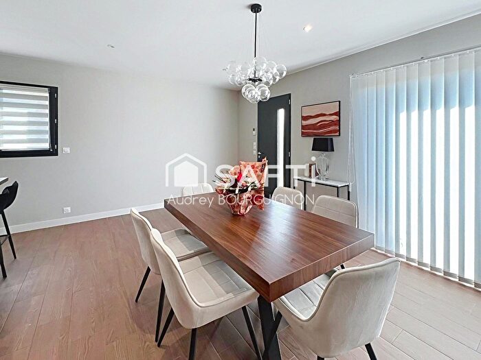 Maison à vendre - Malemort-du-Comtat - 5 pièces - 3 chambres