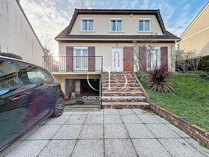 Maison à vendre - Villejuif - 6 pièces - 5 chambres